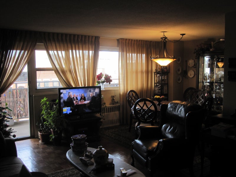 'Big Bright Room+Private Bath' Room to Rent from SpareRoom