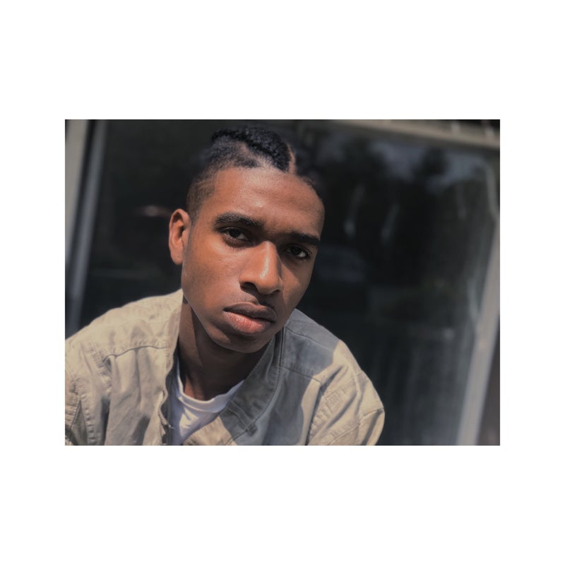 'College Student' Roommate from SpareRoom