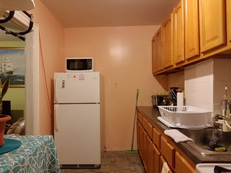 'Room in sunnyside, 3 min from 7 train to manhatten' Room to Rent from ...
