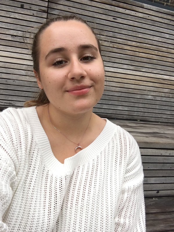 'Female looking for a single room' Roommate from SpareRoom