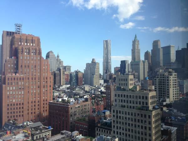 'Chic room available in TriBeca in luxury high-rise' Room to Rent from ...