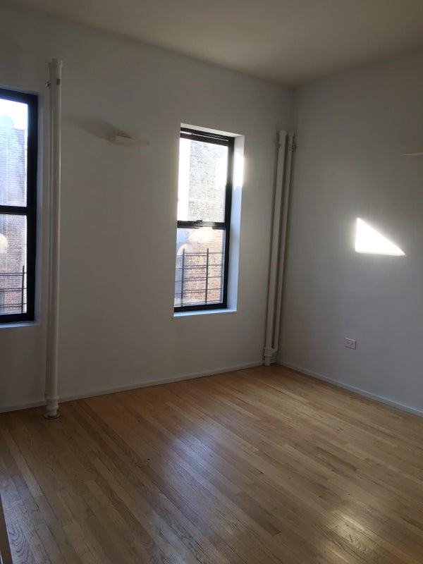 'Two rooms - hamilton heights' Room to Rent from SpareRoom