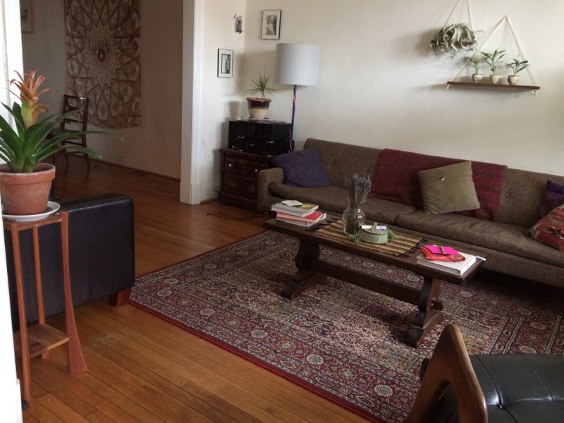 'Big Bright Room in Charming Rowhouse' Room to Rent from SpareRoom