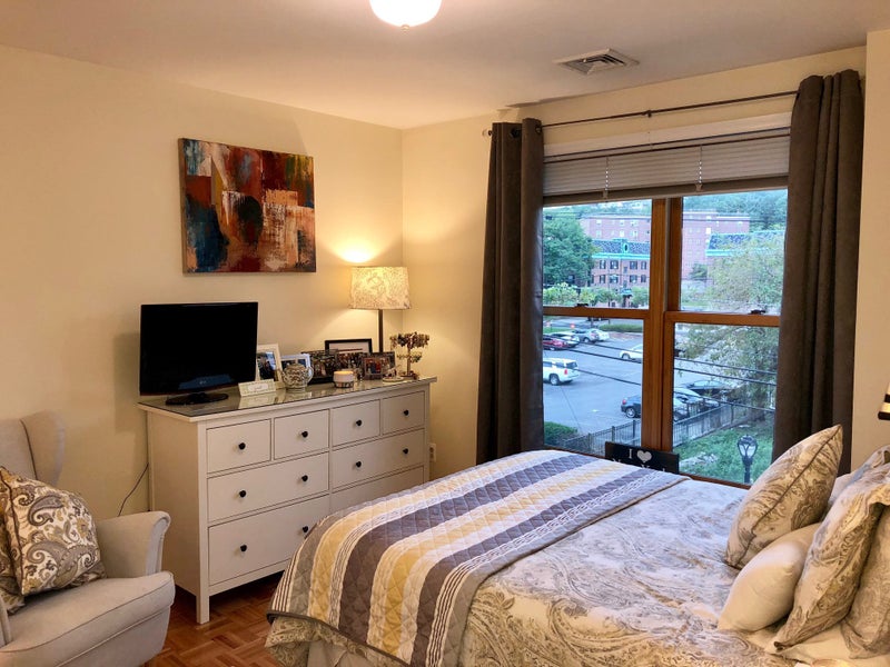 'Awesome 1 Bedroom with Private Bath' Room to Rent from SpareRoom