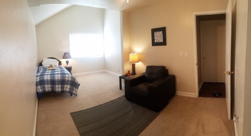 'Spacious Rooms for rent close to shops/stores/etc' Room to Rent from ...