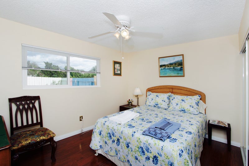 ' Clean comfortable centrally located near freeway' Room to Rent from ...