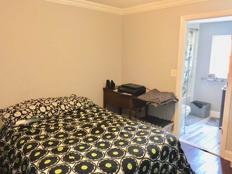 'Seeking courtesy and responsible roommate' Room to Rent from SpareRoom