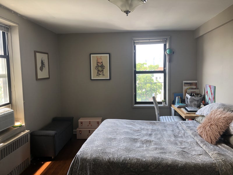 'Sunnyside Room Available - 6-month commitment' Room to Rent from SpareRoom