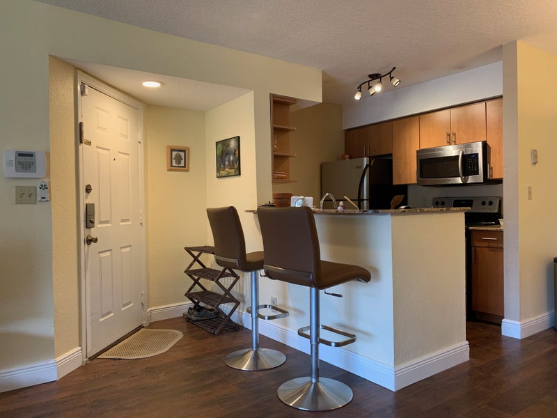 'One Bedroom w/ Private Bathroom in 2/2 Condo' Room to Rent from SpareRoom