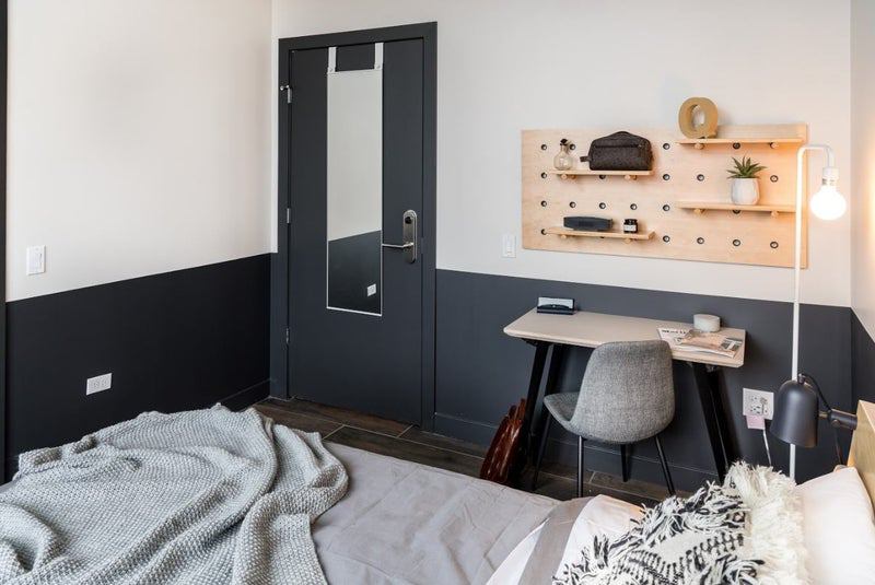 'Gorgeous West loop room in 4br/2ba All-Included!' Room to Rent from ...