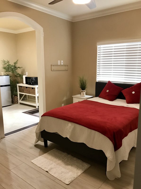 'Beautiful suite with private entry ' Room to Rent from SpareRoom