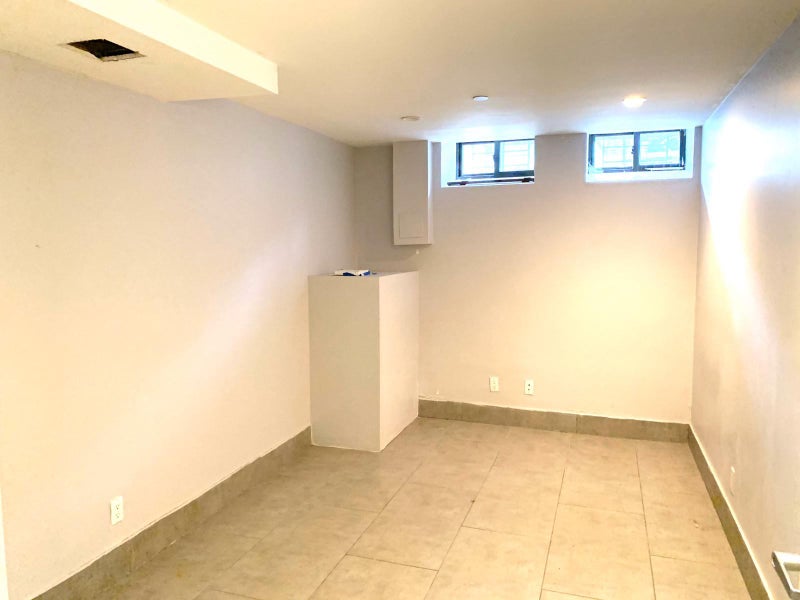 'Huge Lower Level Room, Spacious Duplex' Room to Rent from SpareRoom