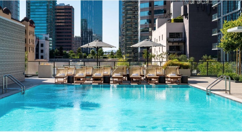 'Luxury Skyrise Apartment - DTLA' Room to Rent from SpareRoom