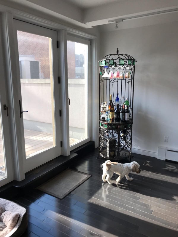 'Very Large room 16x12 in great apartment' Room to Rent from SpareRoom