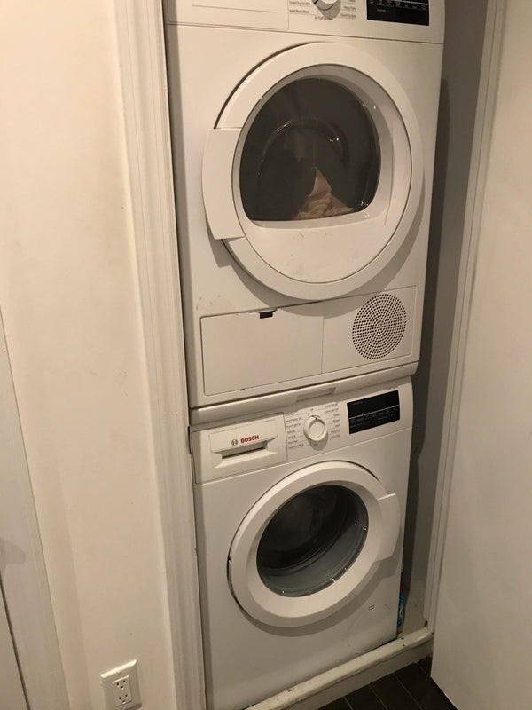 'Very Large room 16x12 in great apartment' Room to Rent from SpareRoom