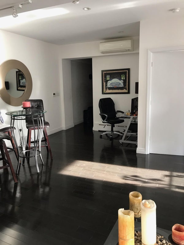 'Very Large room 16x12 in great apartment' Room to Rent from SpareRoom