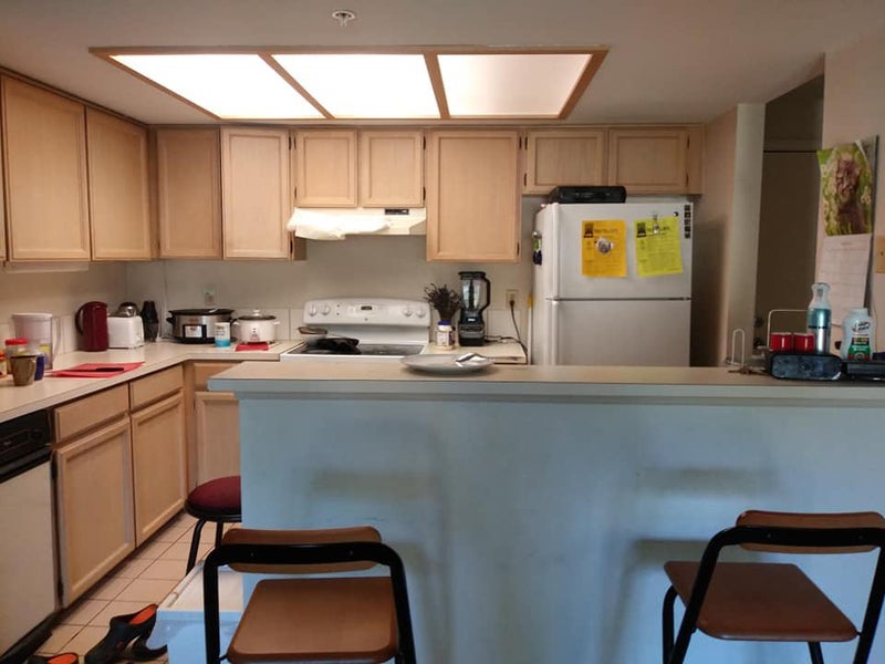 '$750 - A Roommate Wanted In A Bright Condo (S' Room to Rent from SpareRoom