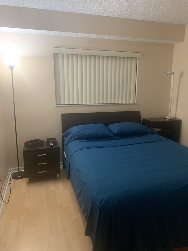 'Room For Rent!! Fountaine Blue ?rea! ' Room to Rent from SpareRoom