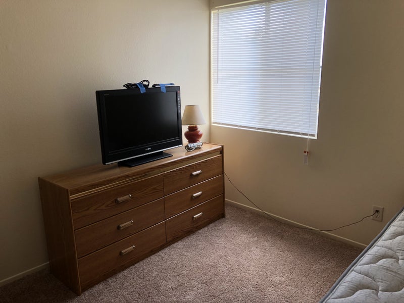 '$650 One room available in 3B/2BA condo ' Room to Rent from SpareRoom