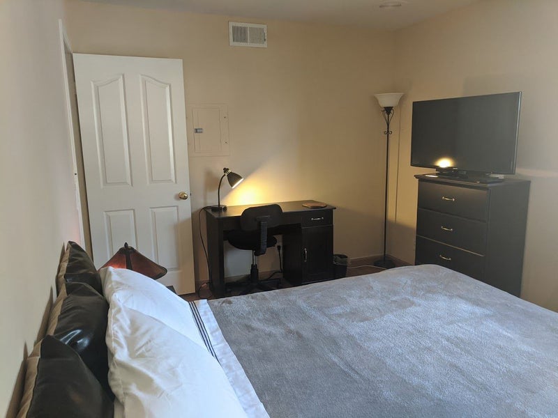 'Hotel style room - fully furnished - peaceful' Room to Rent from SpareRoom