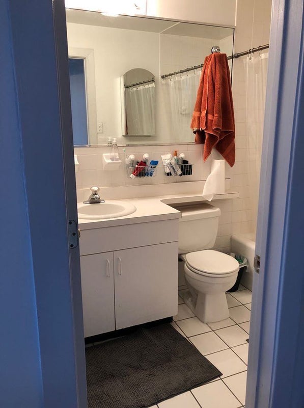'Private Room With Private Bathroom ' Room to Rent from SpareRoom