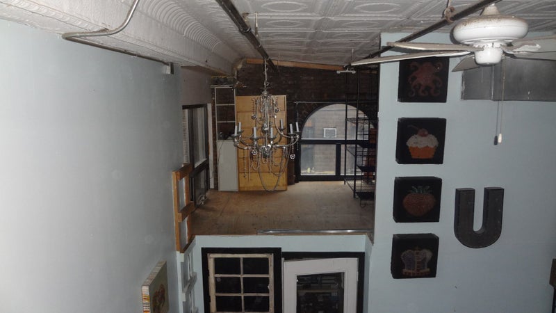 'Rm in Opera House Lofts: dance studio gym lounge++' Room to Rent from ...