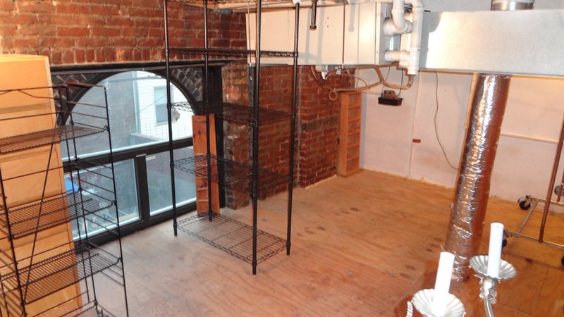 'Rm in Opera House Lofts: dance studio gym lounge++' Room to Rent from ...