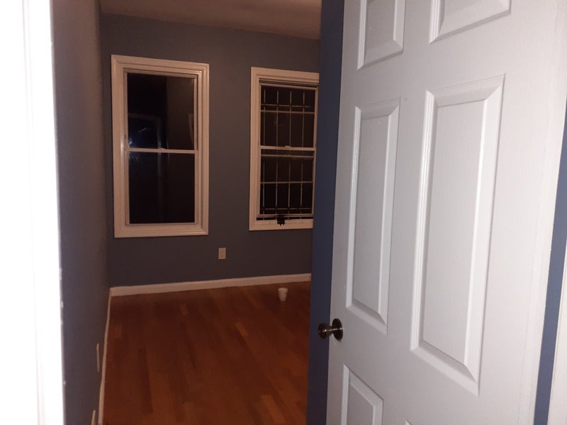 'Weekly Rooms Available ' Room to Rent from SpareRoom