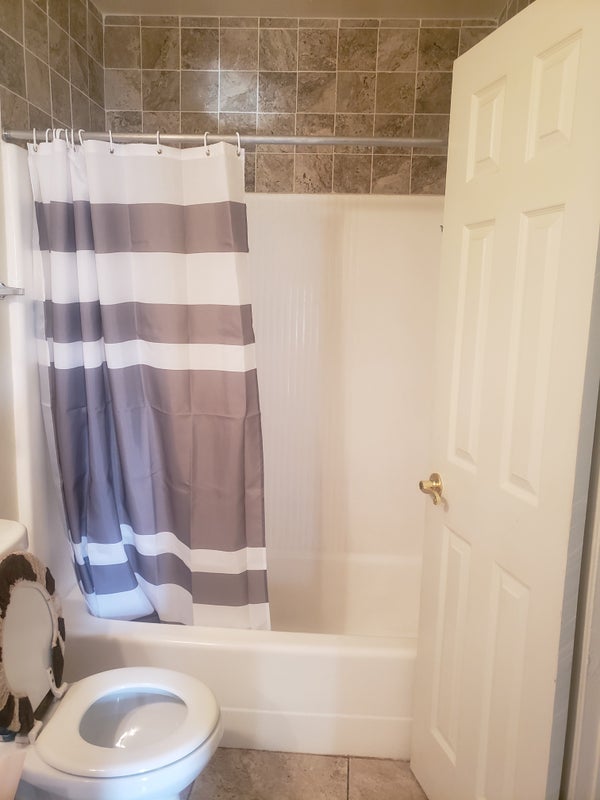 'Furnished room with shared bath' Room to Rent from SpareRoom