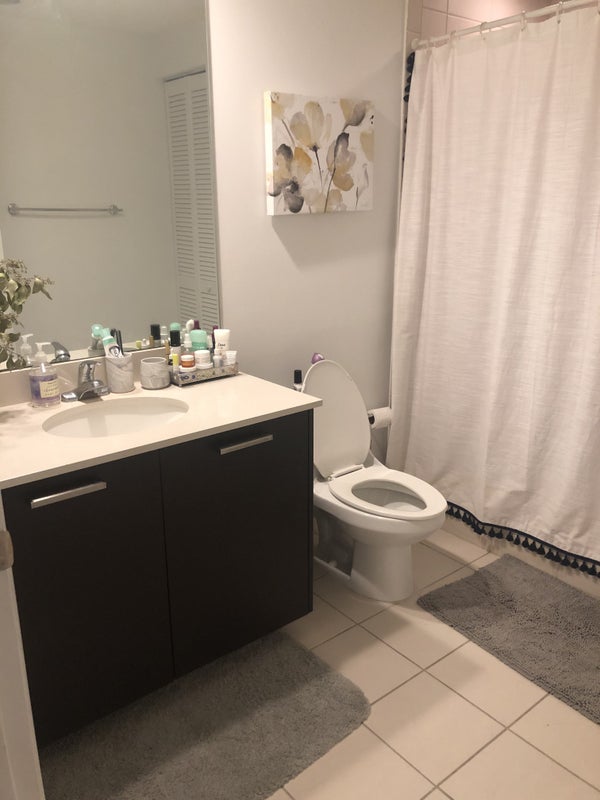 'Looking to fill room in Edgewater apartment' Room to Rent from SpareRoom