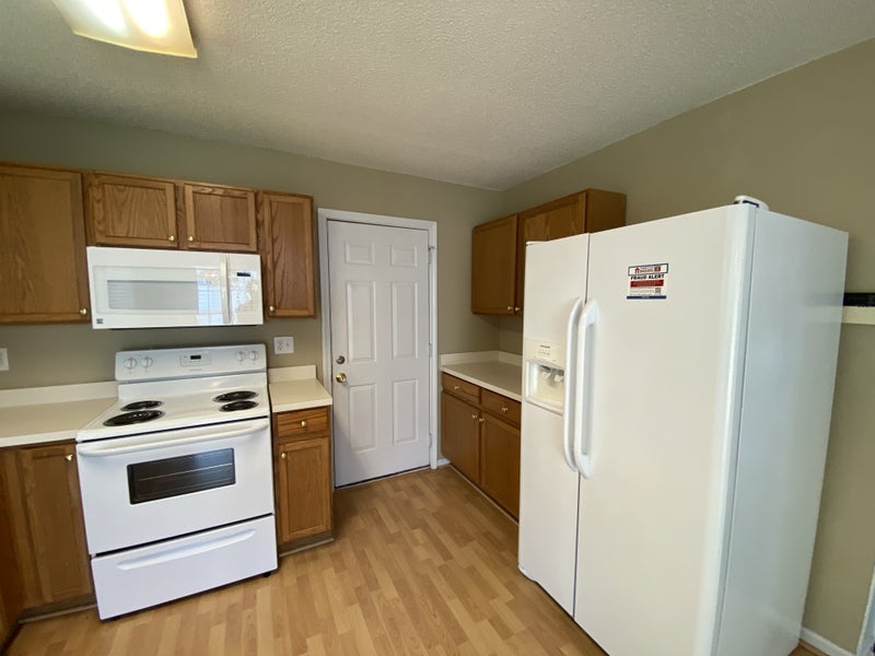 'Rooms for rent in cute Grove Park house' Room to Rent from SpareRoom