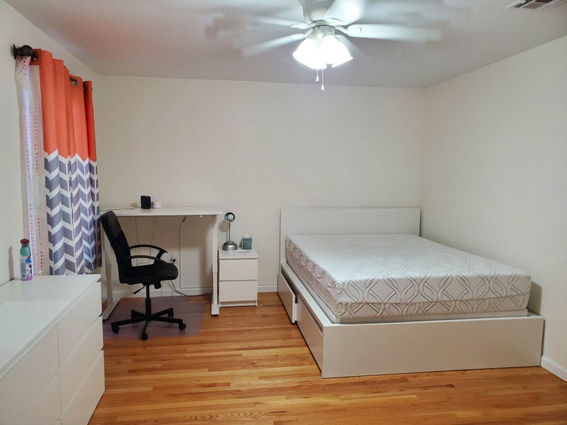 'Fully Furnished Private Bedroom with Private Bath' Room to Rent from ...