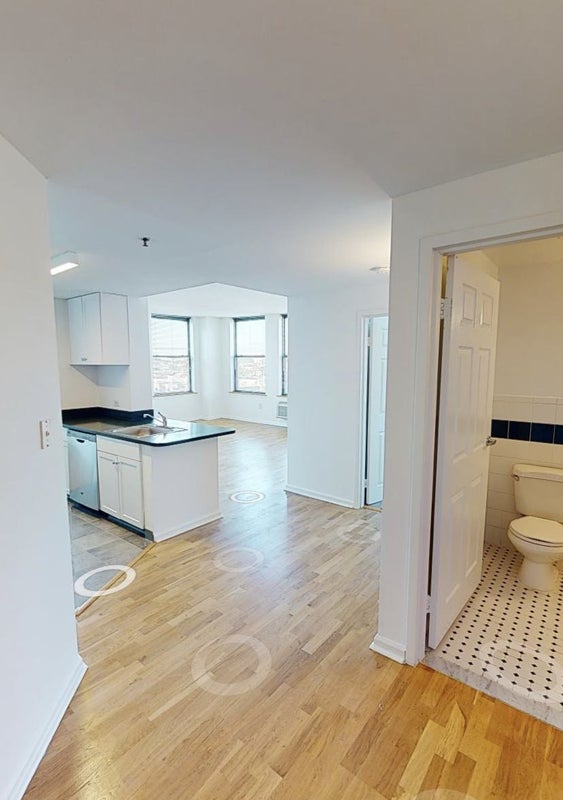 'Room for Rent in Luxury Hoboken Apartment Building' Room to Rent from ...