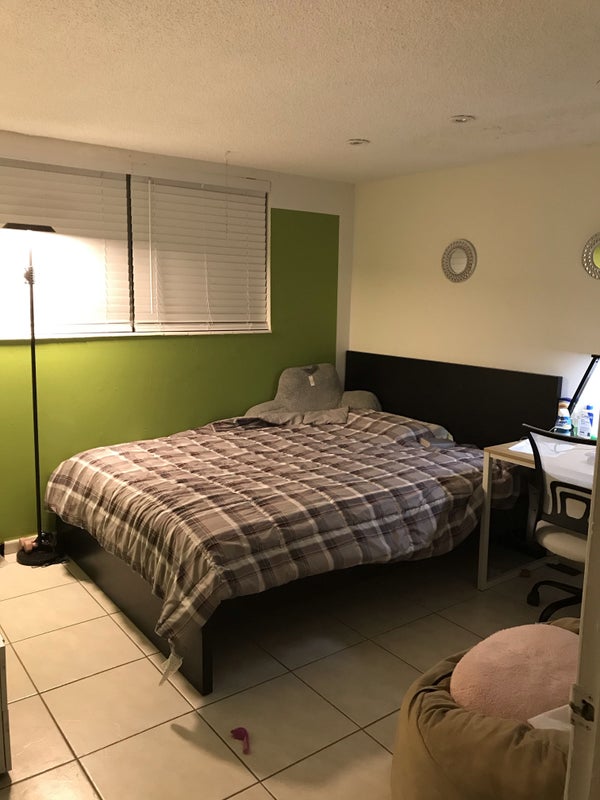 '3B/2B Condo apartment looking for a roomate' Room to Rent from SpareRoom