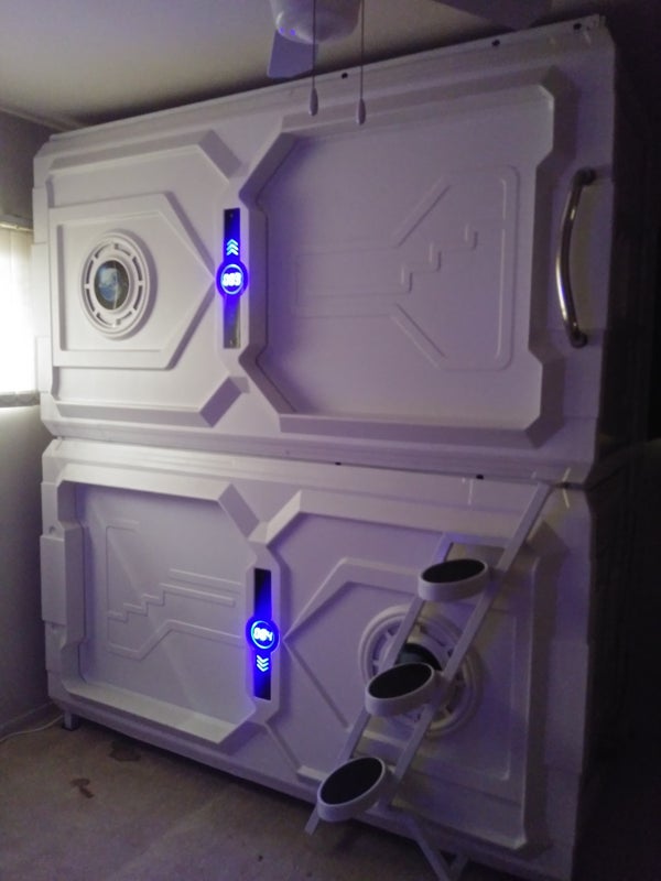 'Hi-tech Tokyo-style capsule beds' Room to Rent from SpareRoom