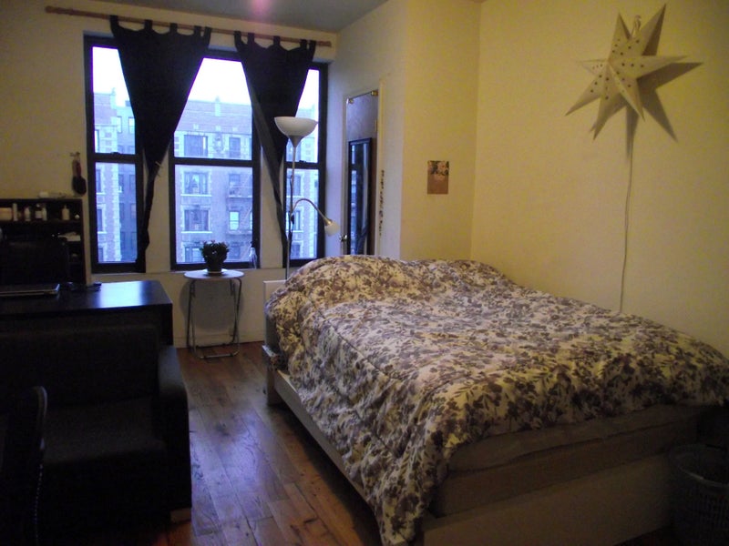 'Spacious Comfortable Room available March 23rd' Room to Rent from ...