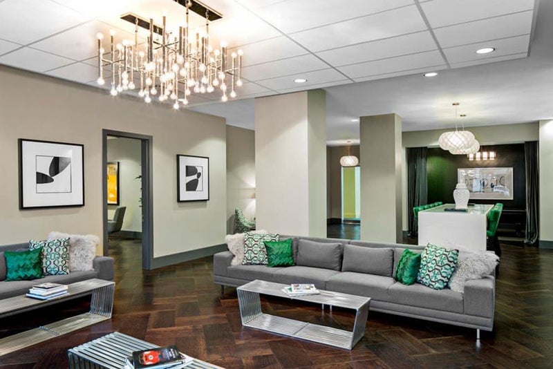 'Luxury sky rise living ' Room to Rent from SpareRoom