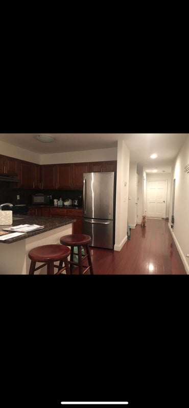 'LIC basement room for rent' Room to Rent from SpareRoom