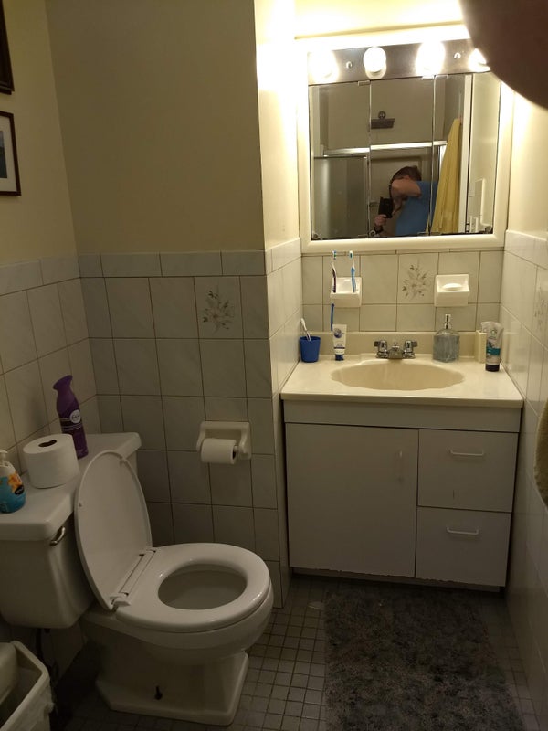 'One Room for Rent in Sunnyside.' Room to Rent from SpareRoom