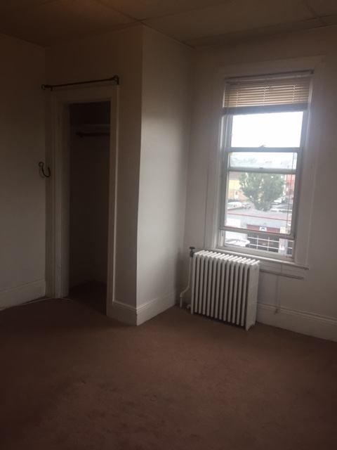 'Chill Roommate Wanted For June 7 Move-In' Room to Rent from SpareRoom