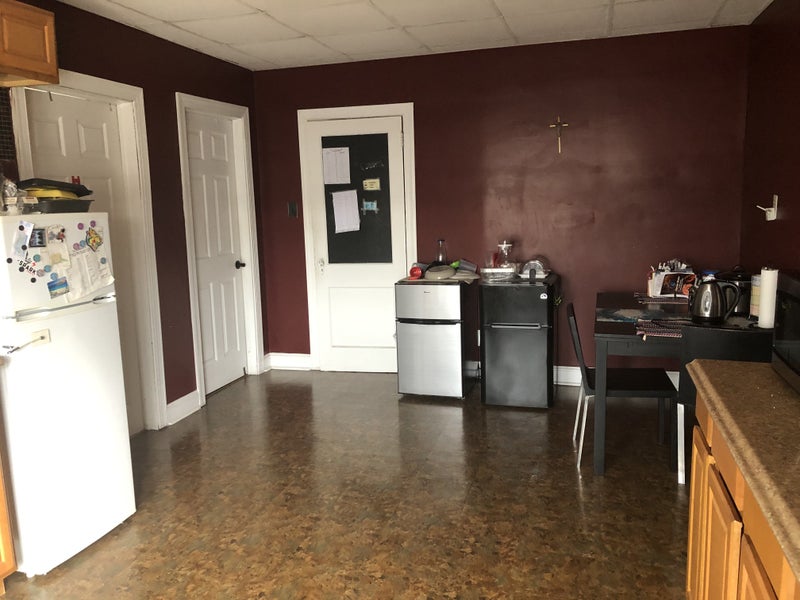 'Chill Roommate Wanted For June 7 Move-In' Room to Rent from SpareRoom