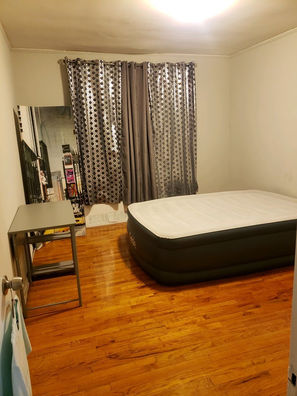 'Short Term room available for the Summer' Room to Rent from SpareRoom