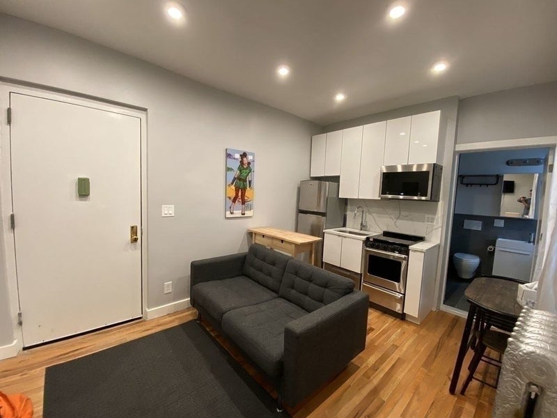 'Recently renovated 1 Bed' Room to Rent from SpareRoom