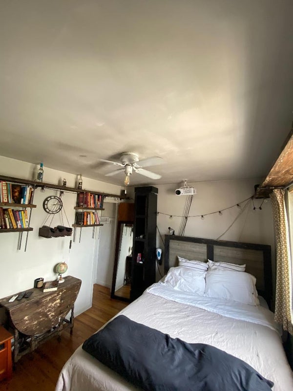 'Small cozy room available in Astoria/Woodside' Room to Rent from SpareRoom