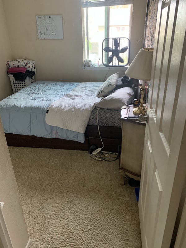 'Looking For A Female Roomate ' Room to Rent from SpareRoom