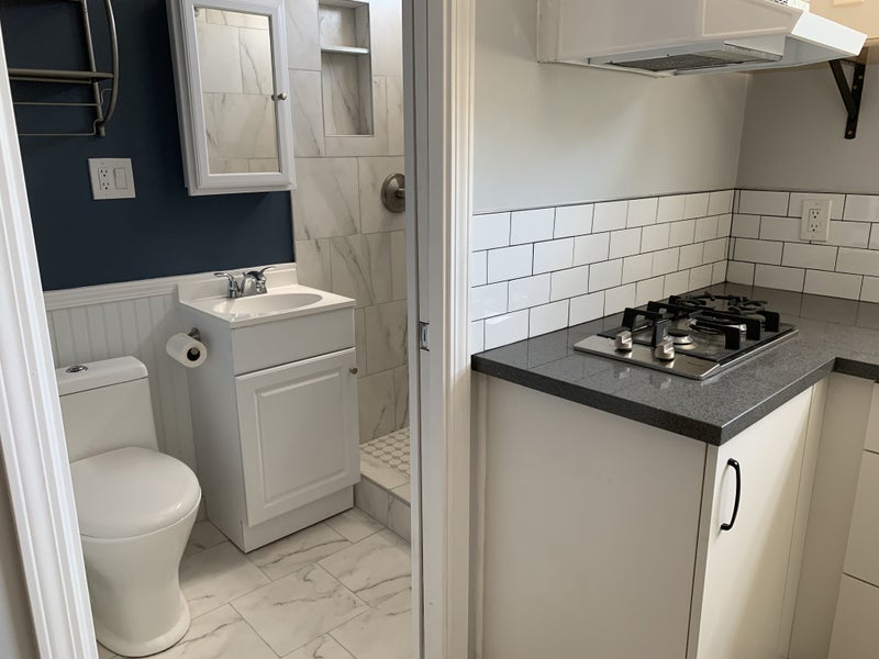 'Private Room with Kitchenette ' Room to Rent from SpareRoom