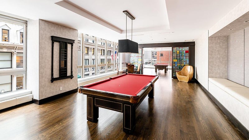 'Seek Roommate/Potential Friend to Share Fidi Apt!!' Room to Rent from ...