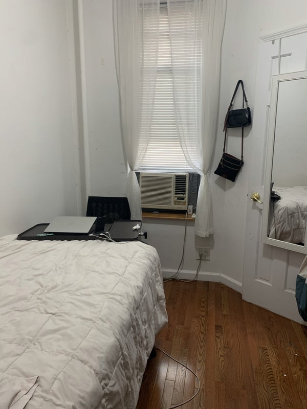 'Small Unfurnished Room ' Room to Rent from SpareRoom