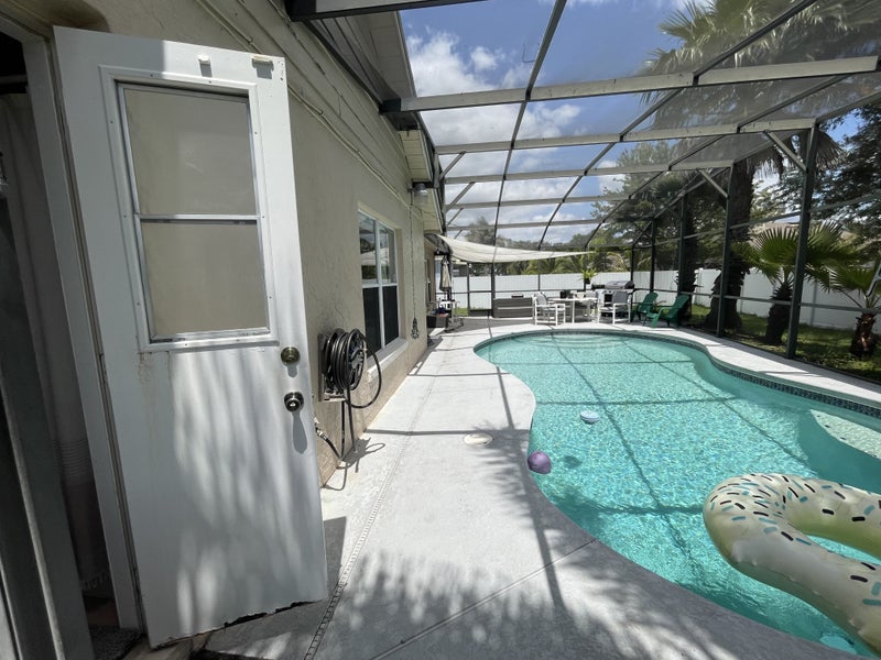 'Room for rent. Please read description. ' Room to Rent from SpareRoom