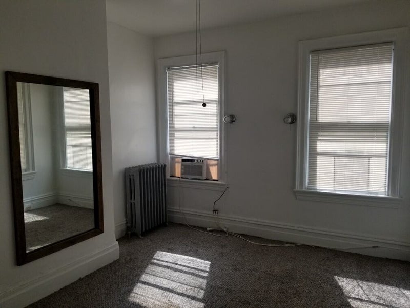 'Short Term Room Avl-Females Only $700 Month ' Room to Rent from SpareRoom